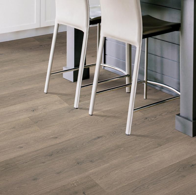 Mohawk RevWood Plus Hampton Villa Cloudy Oak | OnFlooring